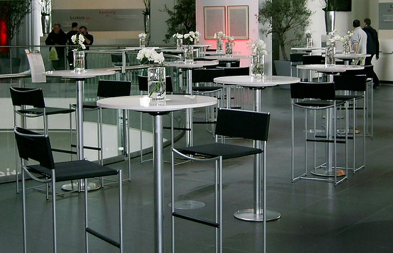 Stehtische – Hafenwerk eventdesign